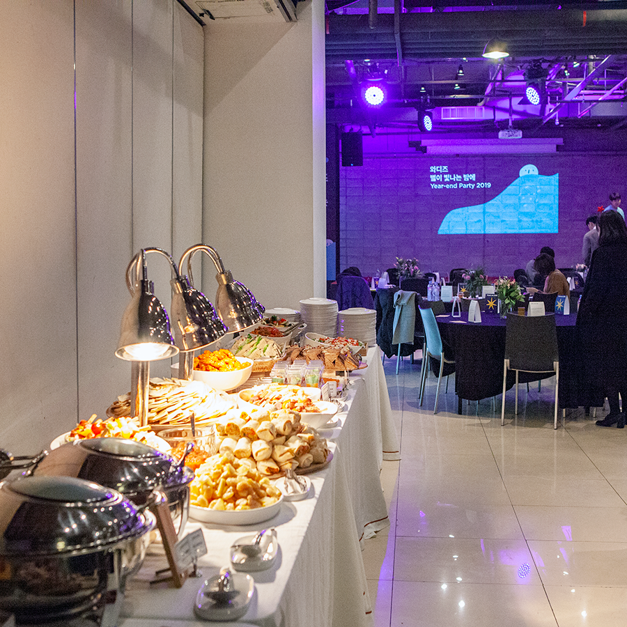 D.QUEENS CATERING